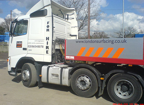 lorry graphics - the Sign Company - Sign Media Heathrow